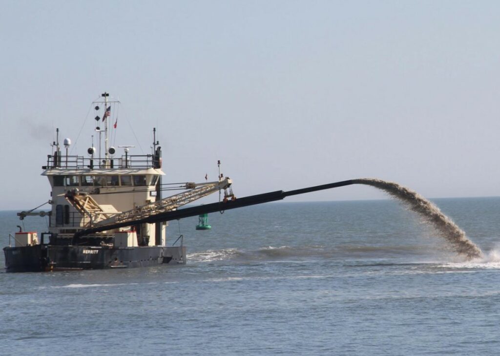 USACE staff visits dredge Merritt - Dredging Today