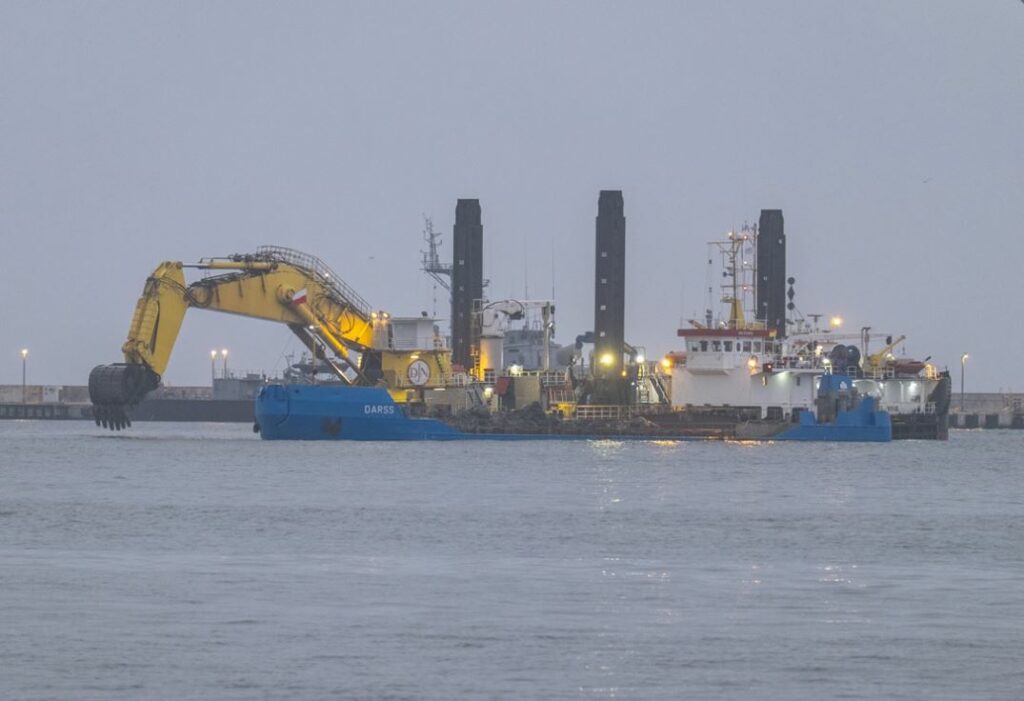 Jan De Nul kicks off Port of Gdynia dredging works - Dredging Today