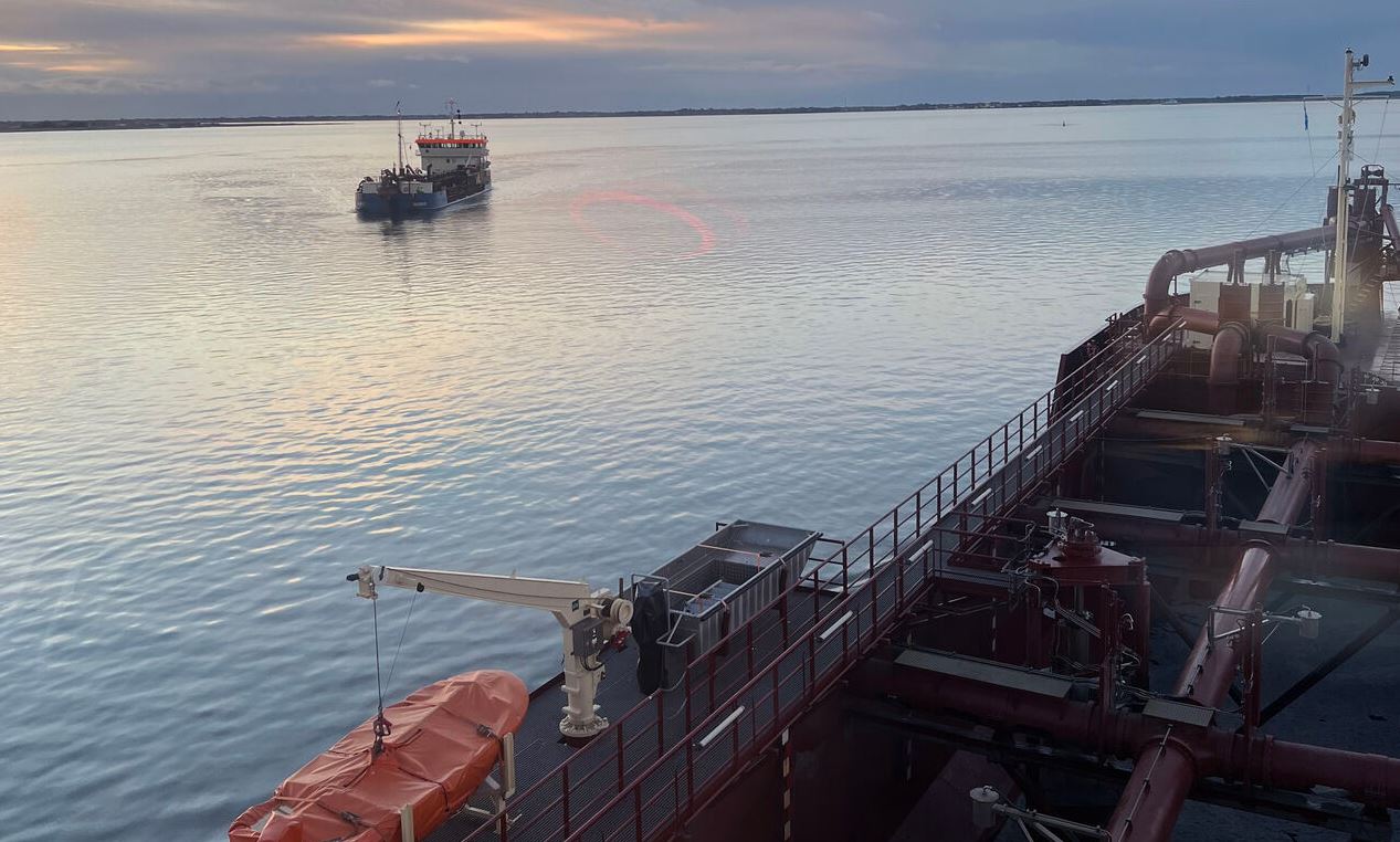 Rohde Nielsen's TSHDs Ask R and Magni R busy in Denmark - Dredging Today