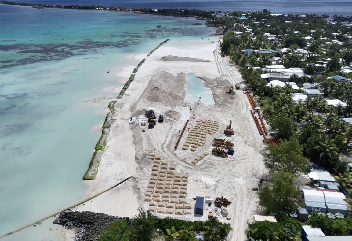 Hall continues dredging in the Tuvalu area - Dredging Today