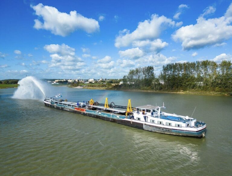 Dredger Sayonara starts its first project in Nigeria - Dredging Today