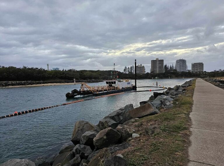 CSD NAVUA dredging Mooloolah River entrance - Dredging Today