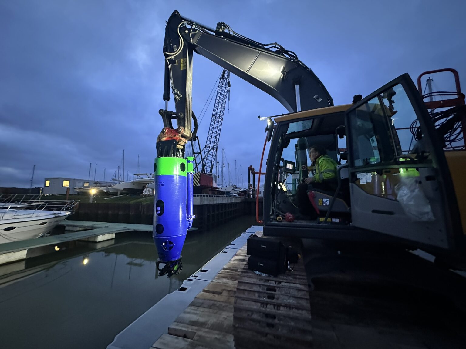 Damen launches latest generation of fully electric, low emission E-DOP ...
