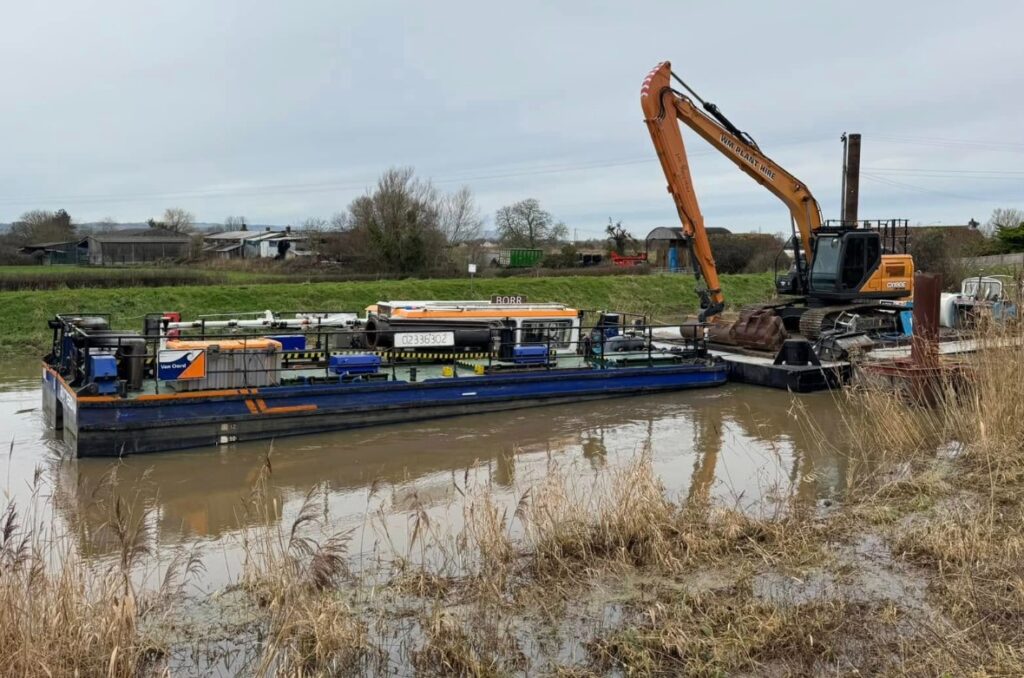 River Parrett dredging in full swing - Dredging Today